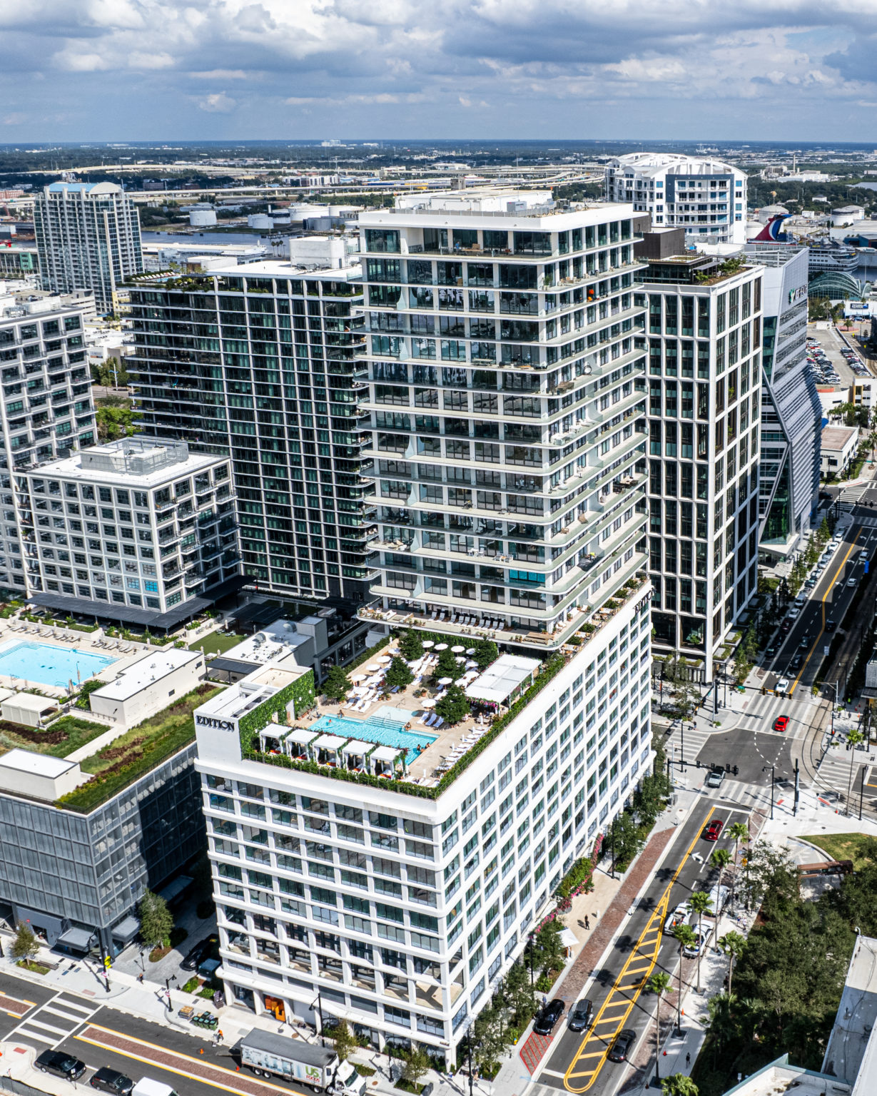 YIMBY Scopes Views Of The 27-Story Tampa EDITION Hotel & Residence At Water Street Tampa ...