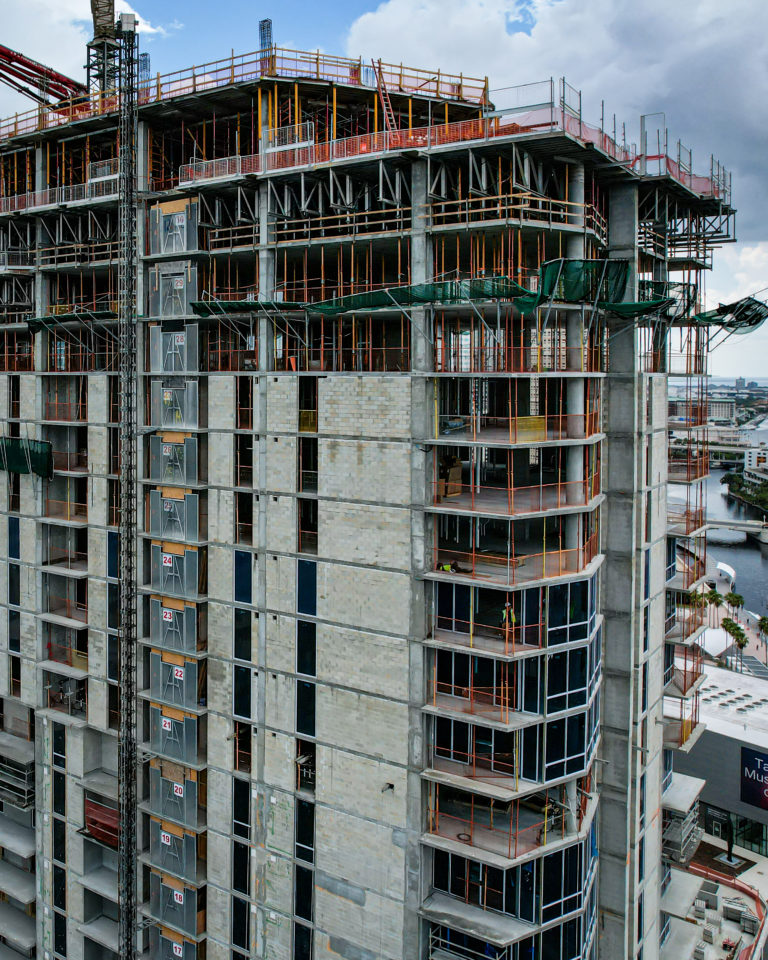 YIMBY Checks In On 31-Story 'Aer' Under Construction At 300 West Tyler ...