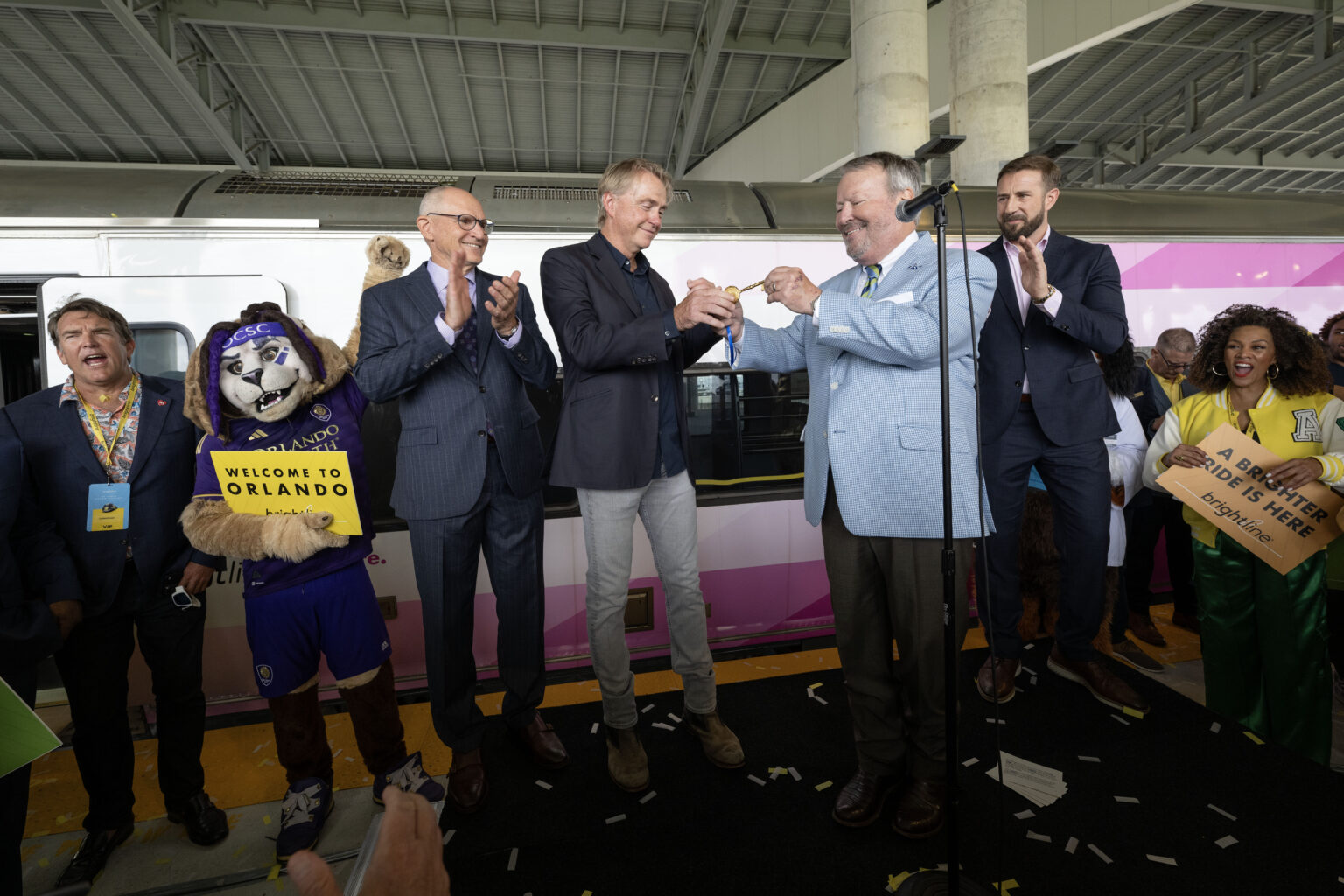 Brightline Begins High-Speed Rail Service Between Orlando And Miami ...