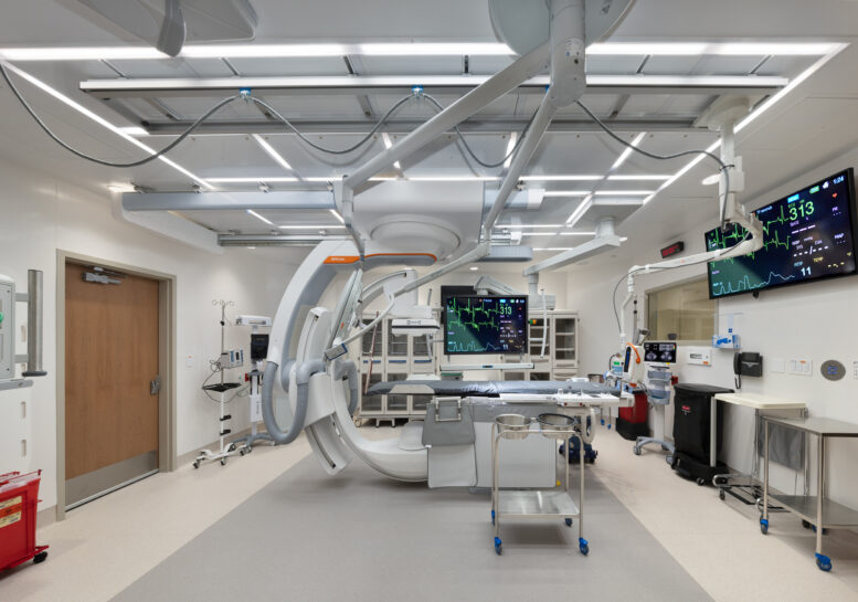 UHealth Doral Opens 160,000-Square-Foot Medical Center in Downtown ...