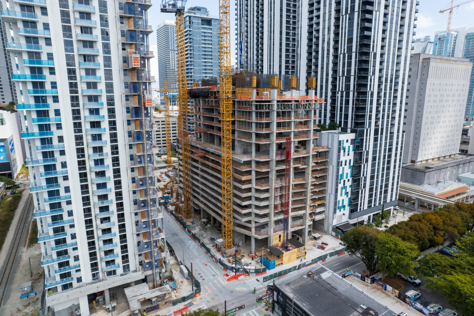 Okan Tower’s Ascent Continues at 555 North Miami Avenue in Downtown Miami - Florida YIMBY