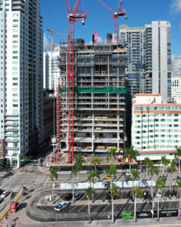 Construction Rises Higher on the 100-Story Waldorf Astoria Hotel ...