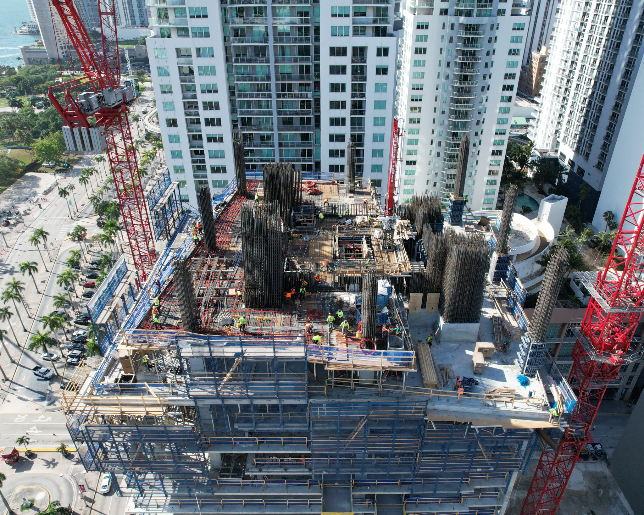 Construction Rises Higher on the 100-Story Waldorf Astoria Hotel ...