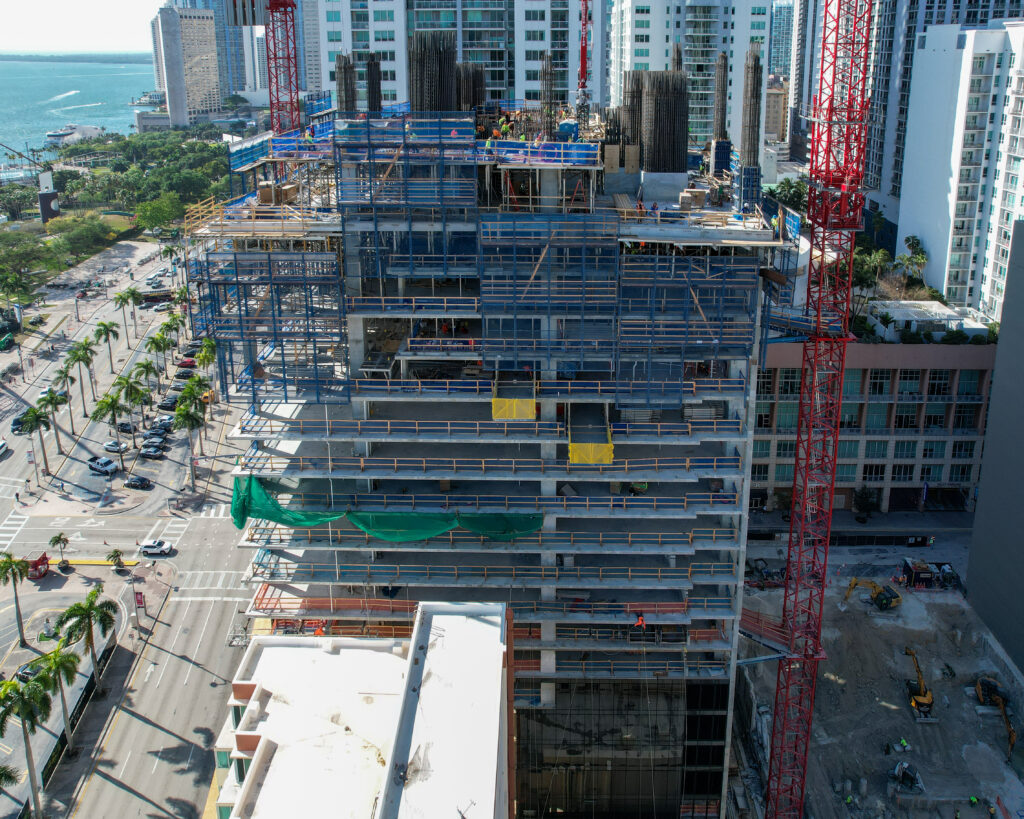 Construction Rises Higher on the 100-Story Waldorf Astoria Hotel ...