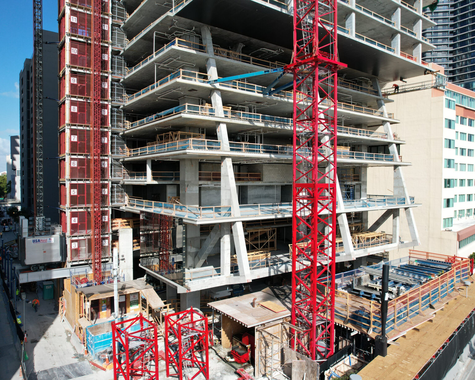 Construction Rises Higher on the 100-Story Waldorf Astoria Hotel ...