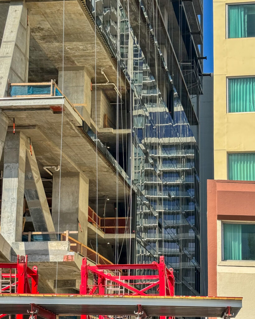 Construction Rises Higher on the 100-Story Waldorf Astoria Hotel ...