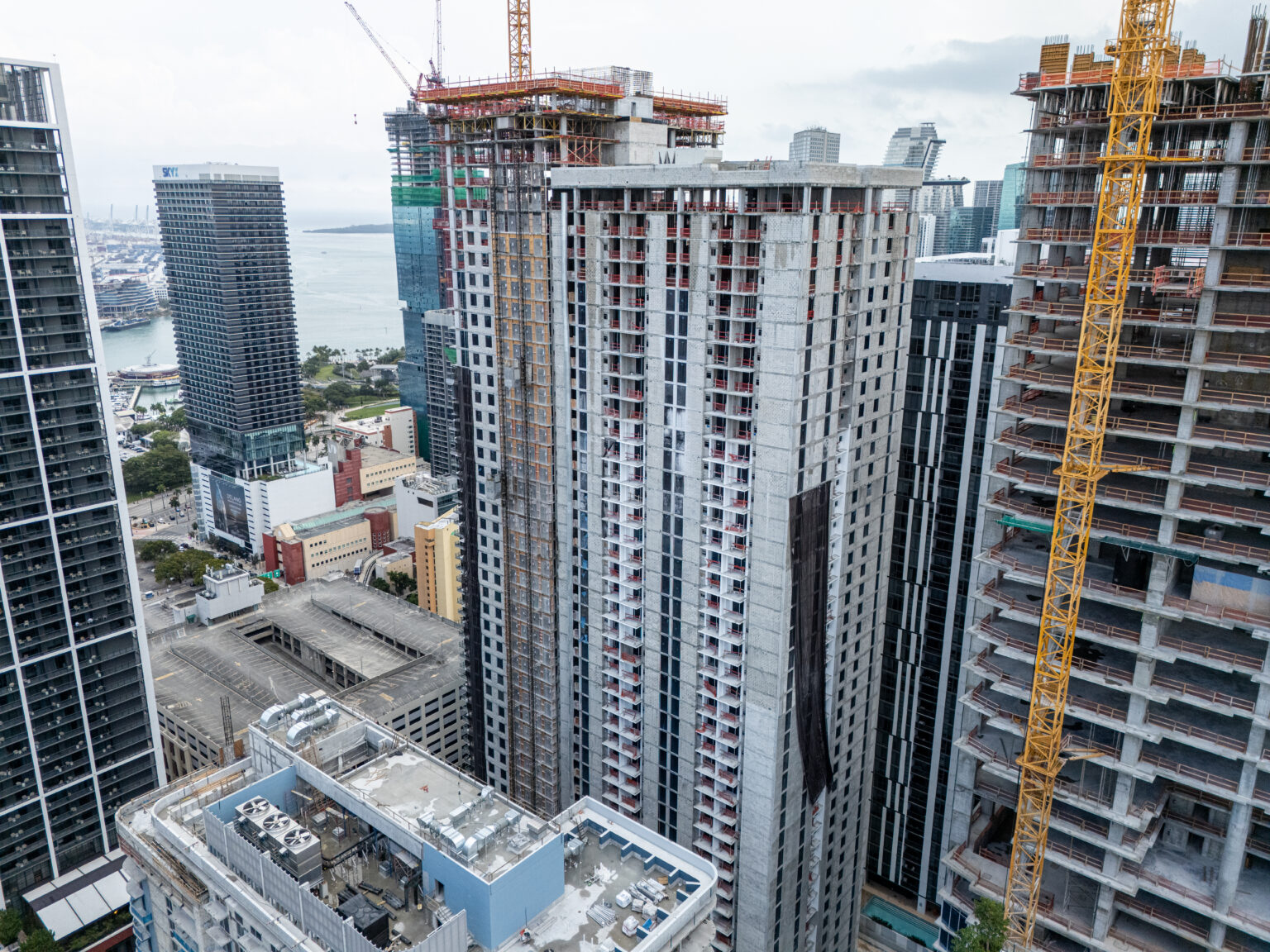 Melo Group's Downtown 6 Tops Out at 46 NE 6th Street in Downtown Miami ...